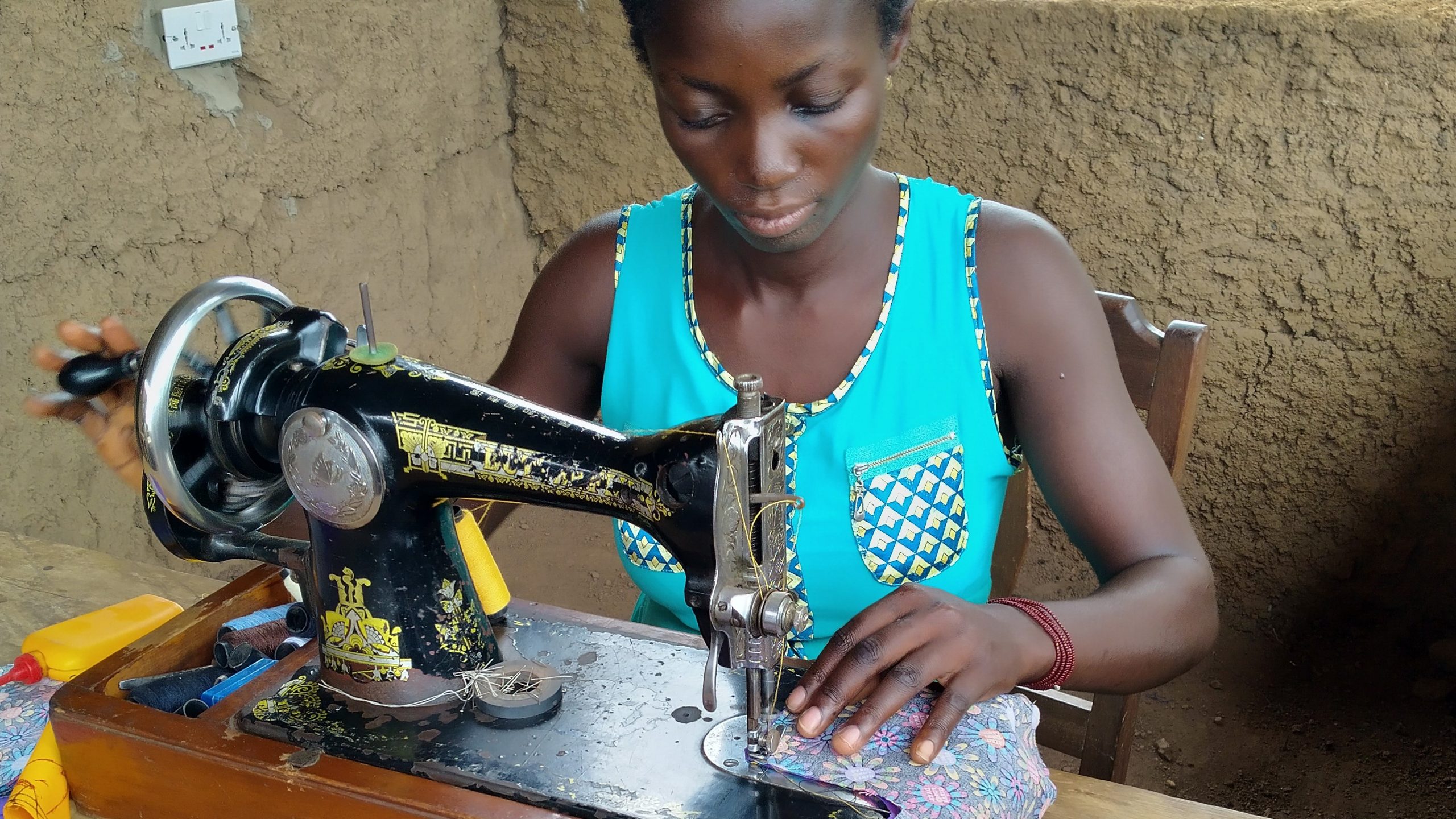 Dzifa verandert levens in Ghana met haar wonder pads | Plan International